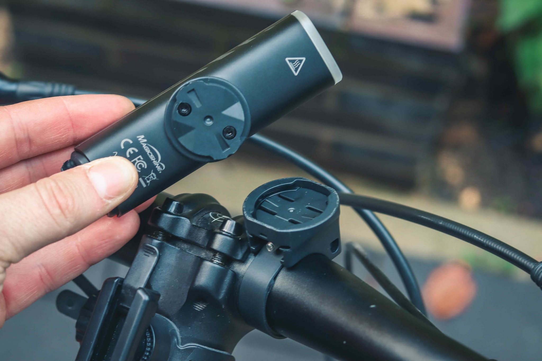 Olight ZX Pro Fahrradlampe Test (1) - Militär Taschenlampe